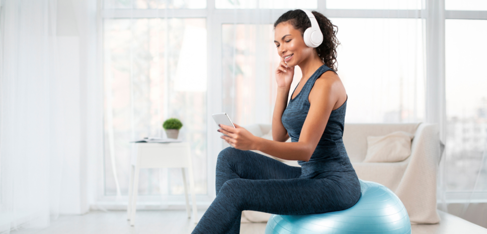 Best Workout Headphones 2021: Get Pumped Up With These Devices - JAYS ...